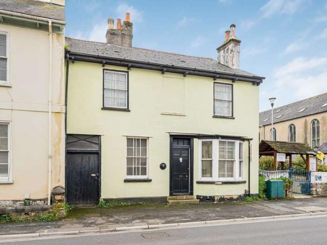 3 Bedroom End Of Terrace House