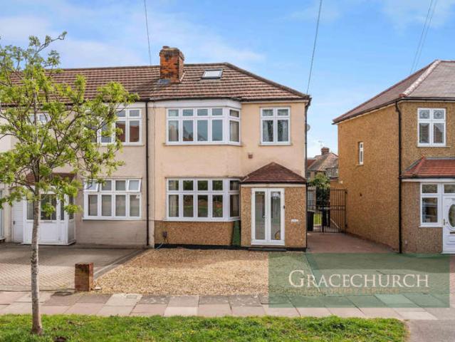 3 Bedroom End Of Terrace House