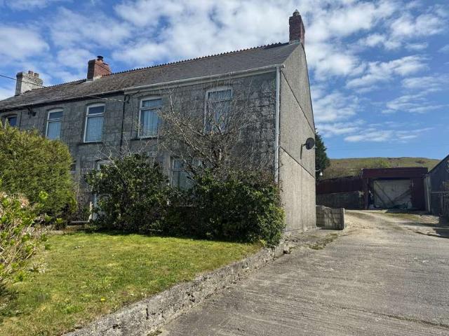 3 Bedroom End Of Terrace House
