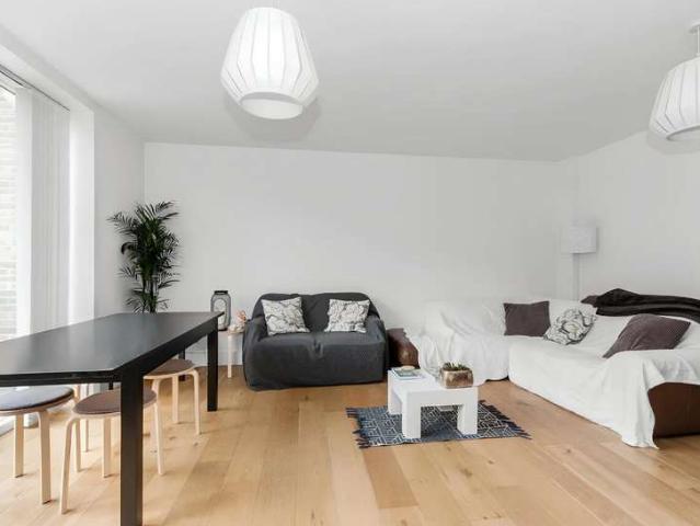 3 Bedroom End Of Terrace House