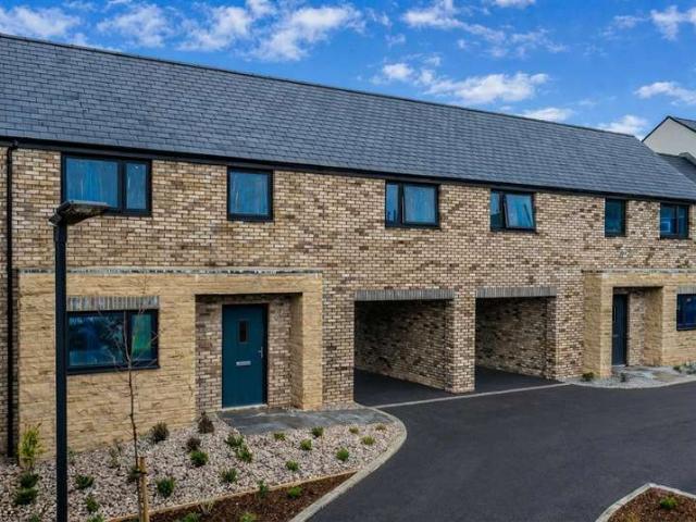 3 Bedroom End Of Terrace House
