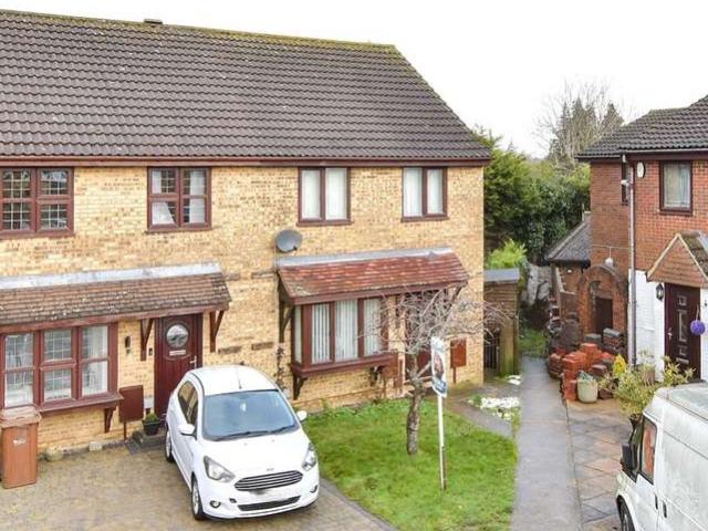 3 Bedroom End Of Terrace House