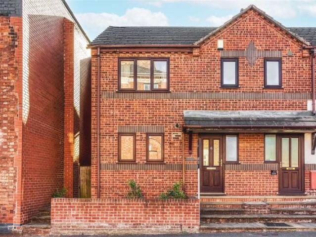 3 Bedroom End Of Terrace House