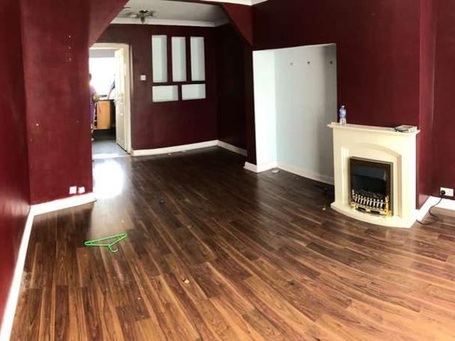 3 Bedroom End Of Terrace House