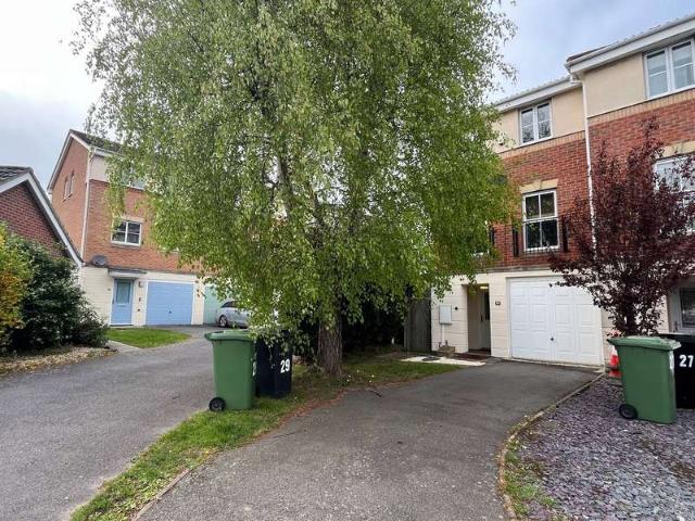 3 Bedroom End Of Terrace House