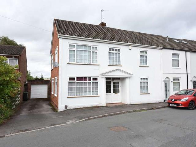 3 Bedroom End Of Terrace House