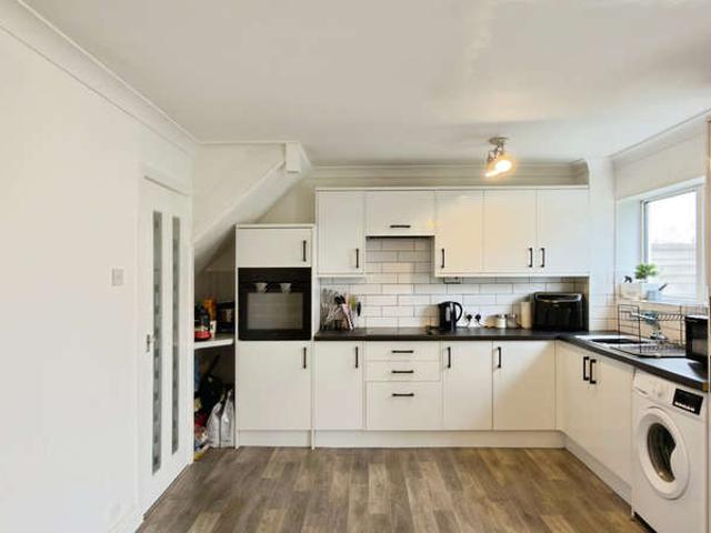 3 Bedroom End Of Terrace House