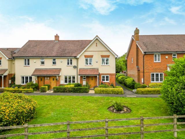 3 Bedroom End Of Terrace House