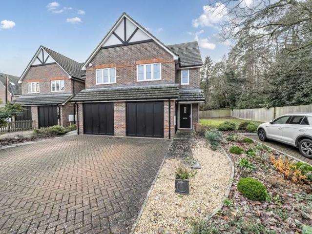 3 Bedroom End Of Terrace House