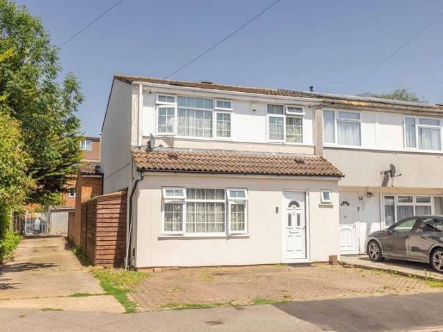 3 Bedroom End Of Terrace House