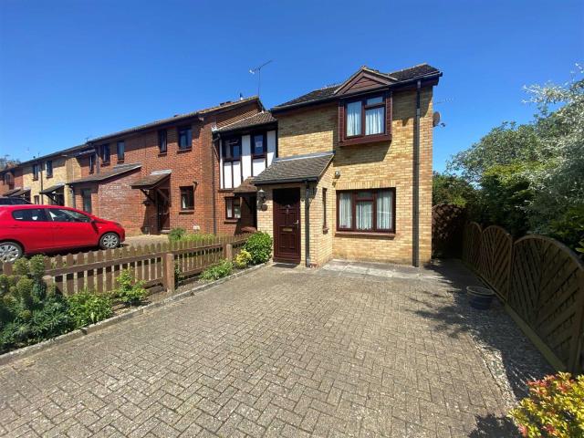 3 Bedroom End of Terrace House