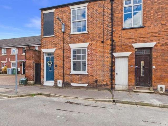 3 Bedroom End Of Terrace House
