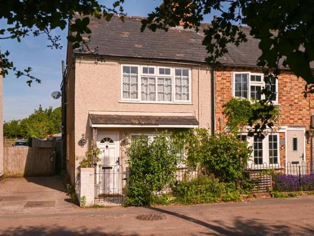 3 Bedroom End Of Terrace House
