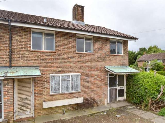 3 Bedroom End Of Terrace House