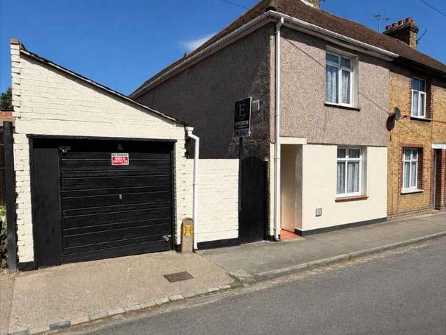 3 Bedroom End Of Terrace House