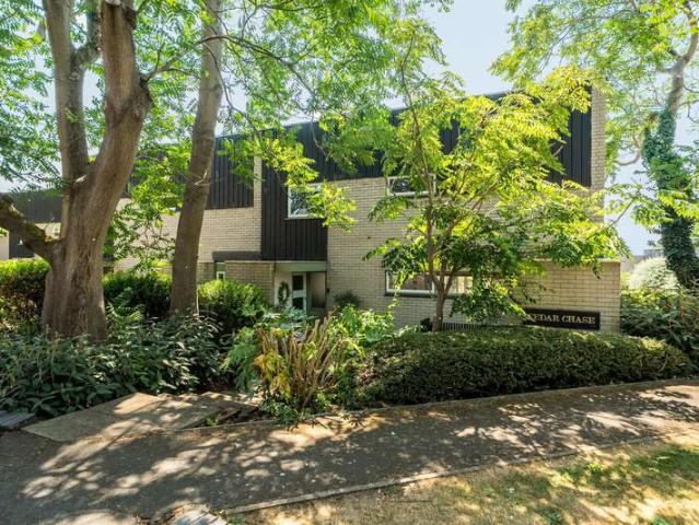 3 Bedroom End Of Terrace House