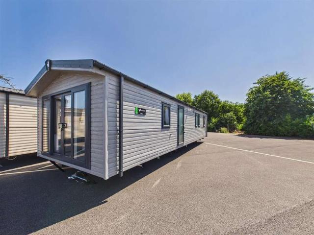 3 Bedroom End Of Terrace House