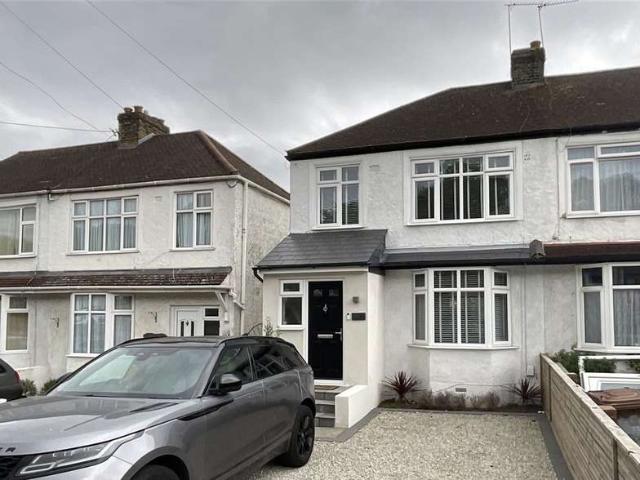 3 Bedroom End Of Terrace House