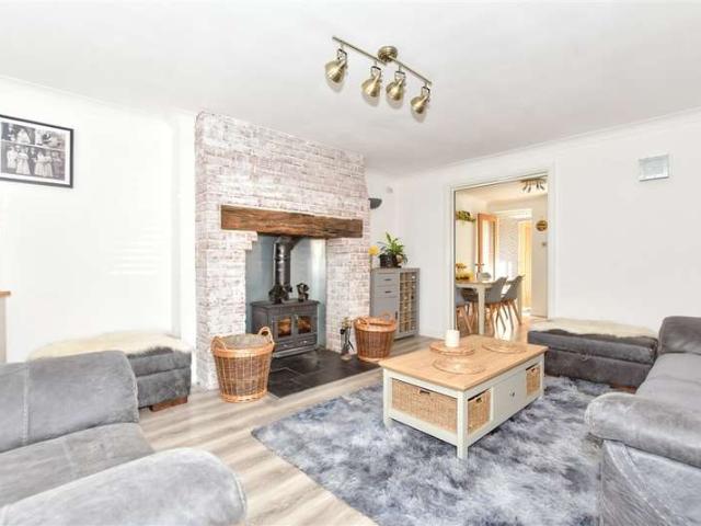 3 Bedroom End Of Terrace House