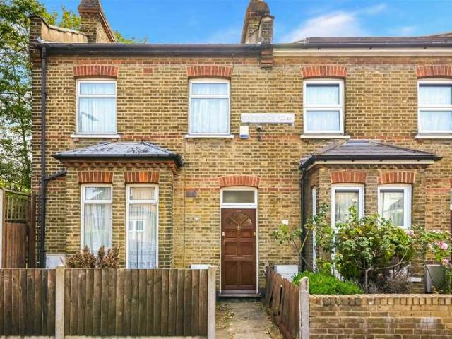 3 Bedroom End Of Terrace House