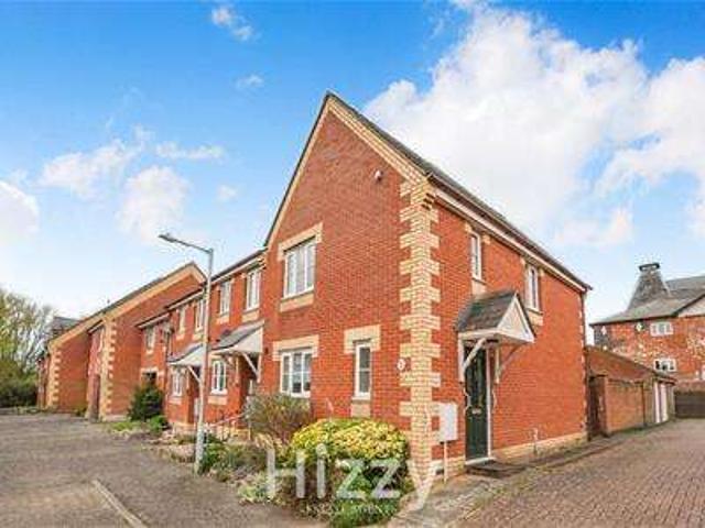 3 Bedroom End Of Terrace House