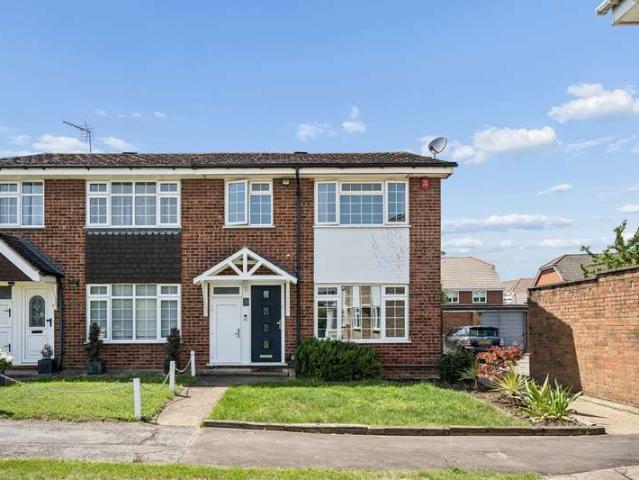 3 Bedroom End Of Terrace House