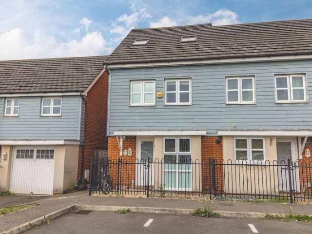 3 Bedroom End Of Terrace House