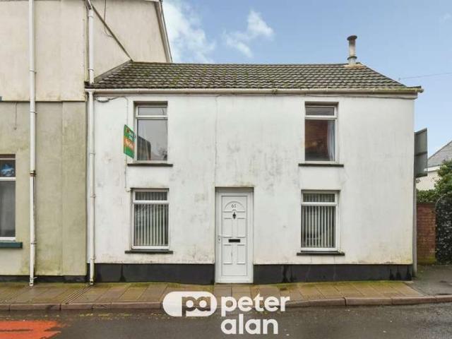 3 Bedroom End Of Terrace House