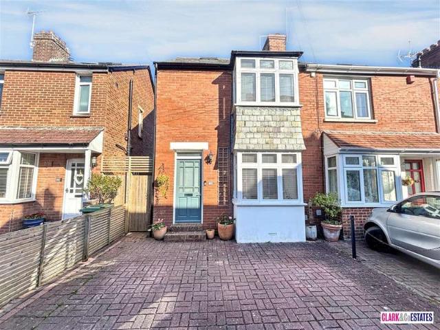 3 Bedroom End Of Terrace House