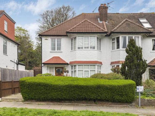 3 Bedroom End Of Terrace House