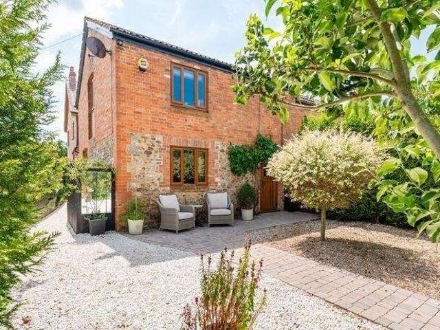 3 Bedroom End Of Terrace House