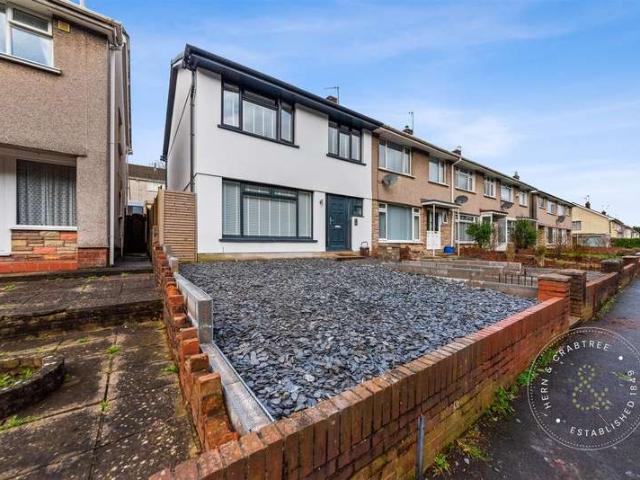 3 Bedroom End Of Terrace House