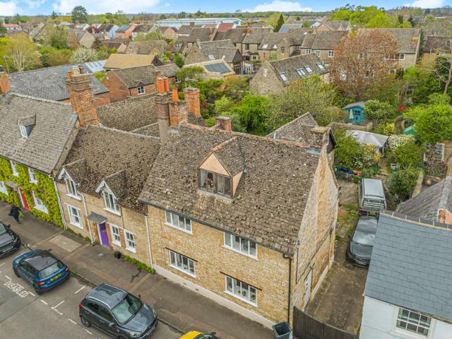 3 Bedroom End Of Terrace House