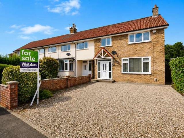 3 Bedroom End Of Terrace House