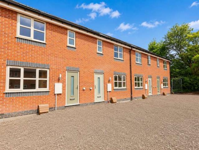 3 Bedroom End Of Terrace House