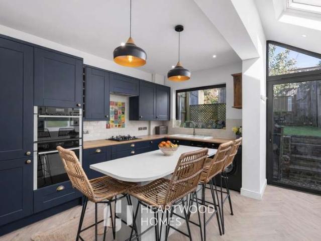 3 Bedroom End Of Terrace House