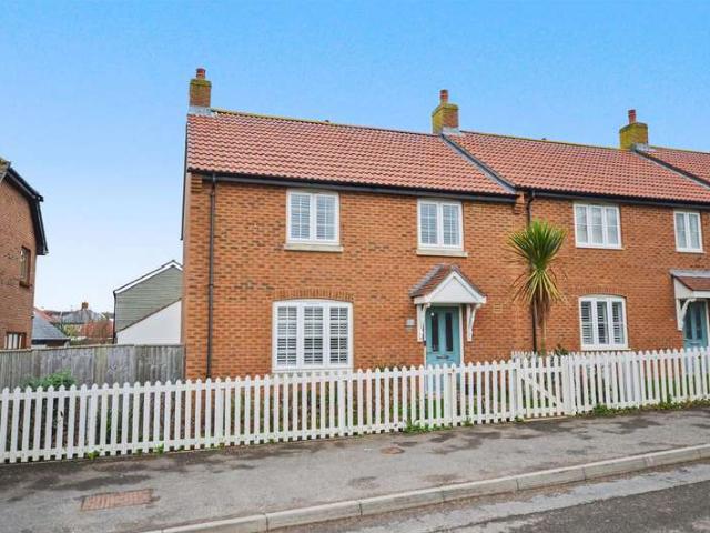 3 Bedroom End Of Terrace House
