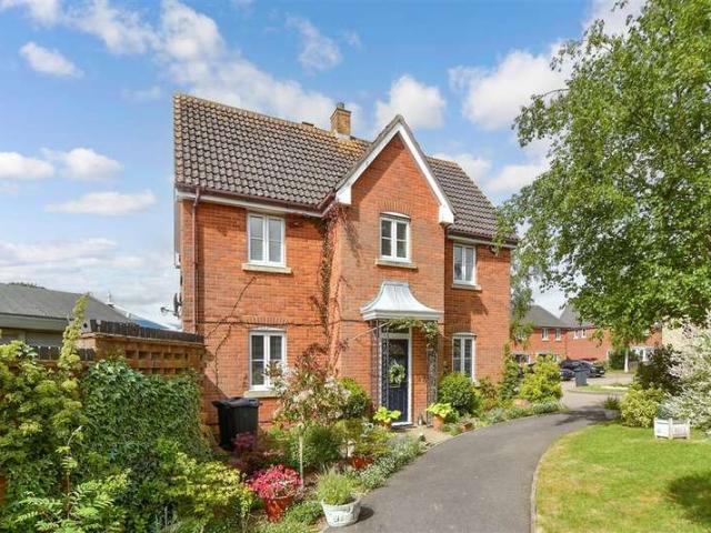 3 Bedroom End Of Terrace House