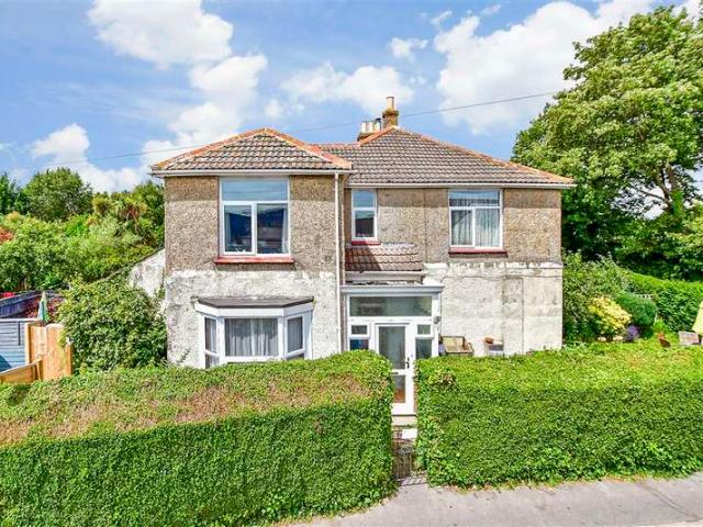 3 Bedroom End Of Terrace House