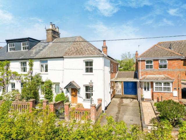 3 Bedroom End Of Terrace House