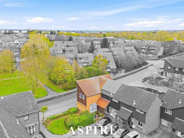 3 Bedroom End Of Terrace House