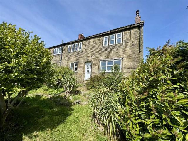 3 Bedroom End Of Terrace House