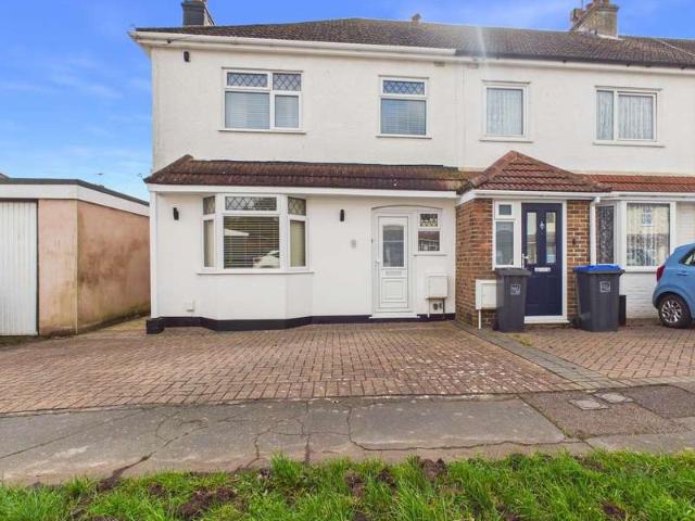 3 Bedroom End Of Terrace House