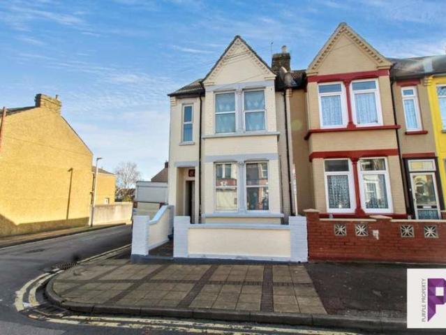 3 Bedroom End Of Terrace House