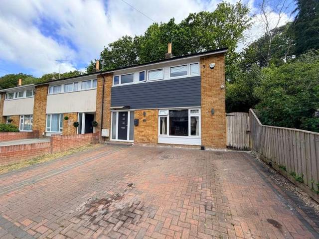 3 Bedroom End Of Terrace House