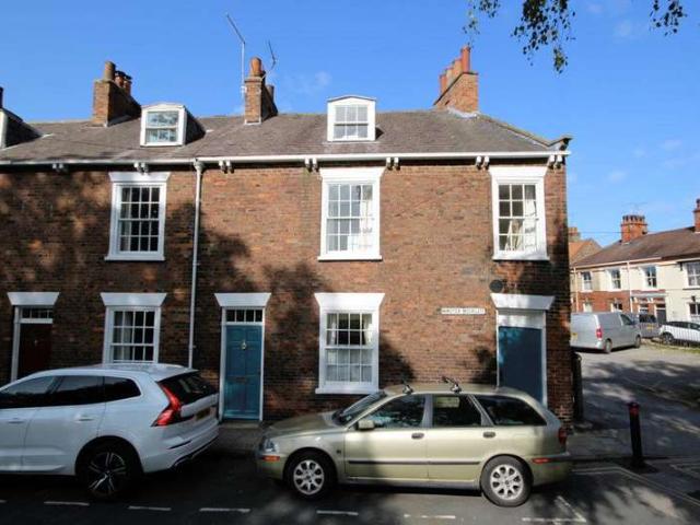 3 Bedroom End Of Terrace House