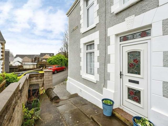 3 Bedroom End Of Terrace House