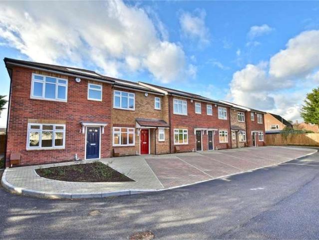 3 Bedroom End Of Terrace House