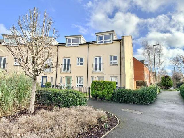 3 Bedroom End Of Terrace House
