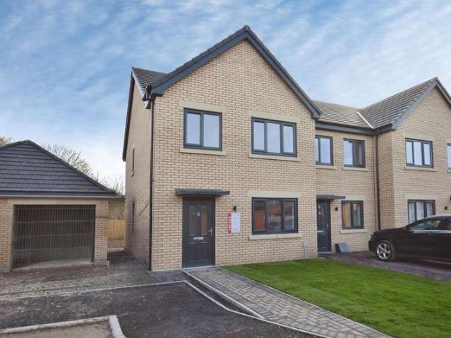 3 Bedroom End Of Terrace House